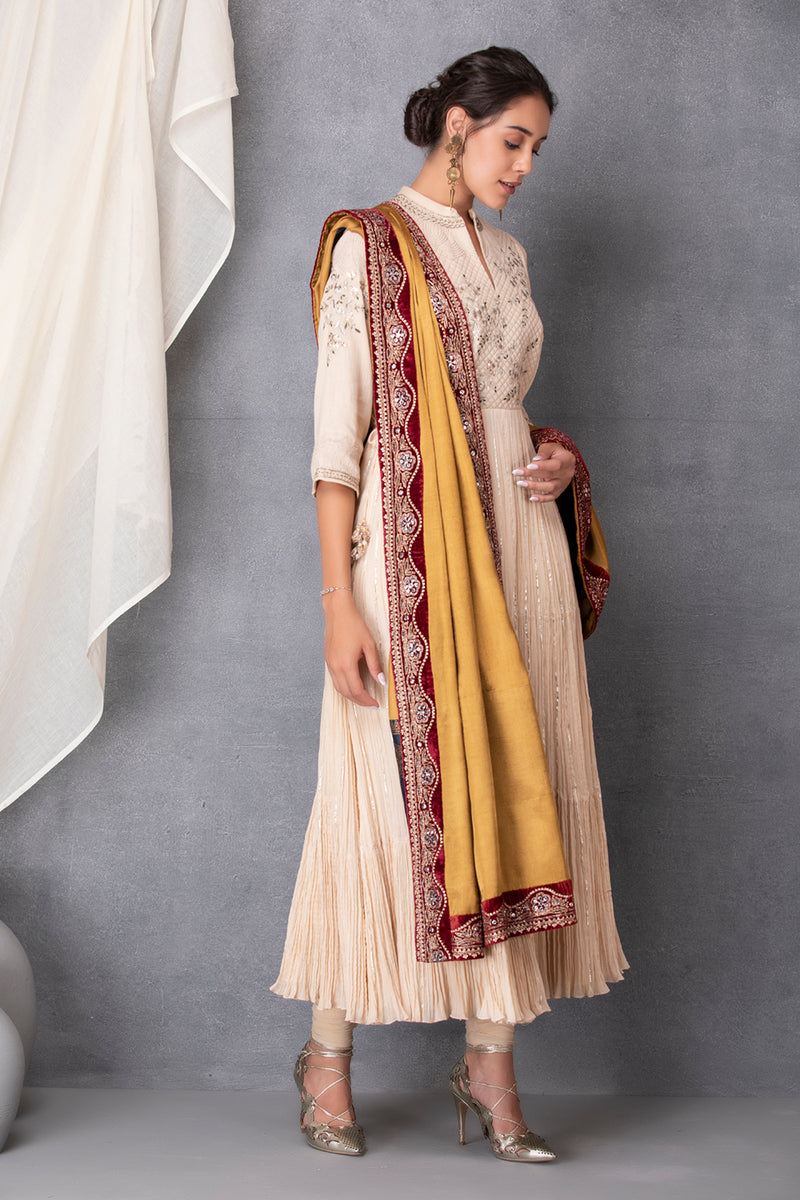 GOLD DUSHALA WITH MARRON EMBROIDERED BORDER (DUS-12/DUS) – Anju Modi