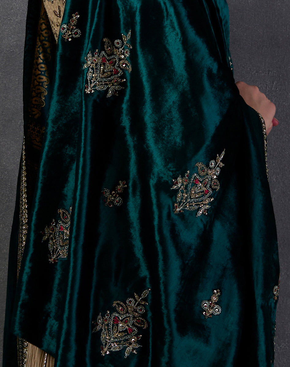 GREEN SILK VELVET EMBROIDERED DUSHALA ( DUS-54 ) – Anju Modi